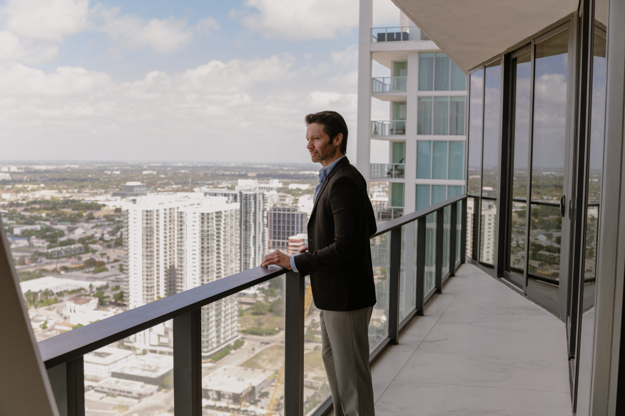 5 Reasons Why You Should Invest in Miami Real Estate - Chatburn Living